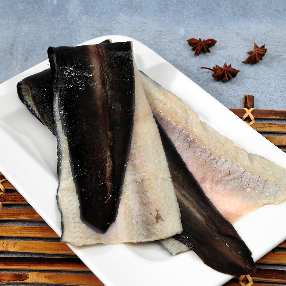 현대장터 :: 국내산 자포니카 민물장어 1kg(손질 후 약 600g~700g내외) + 소스 2종(순한맛+매운맛)